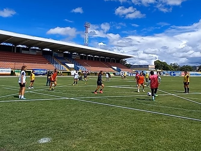 Siguen trabajando duro para el torneo Siguen trabajando duro para el torneo