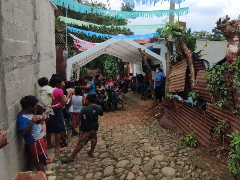 1 mil 300 familias beneficiadas con Centro de Convergencia en una aldea ...