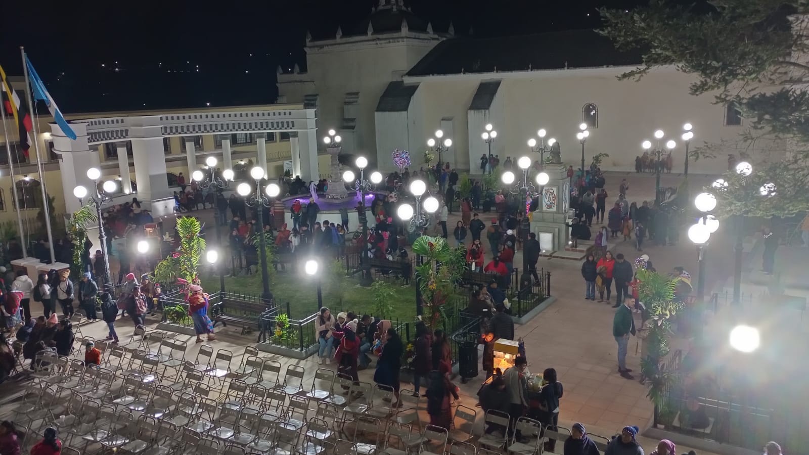 Inauguran remodelación del parque central de Olintepeque, que costó más ...