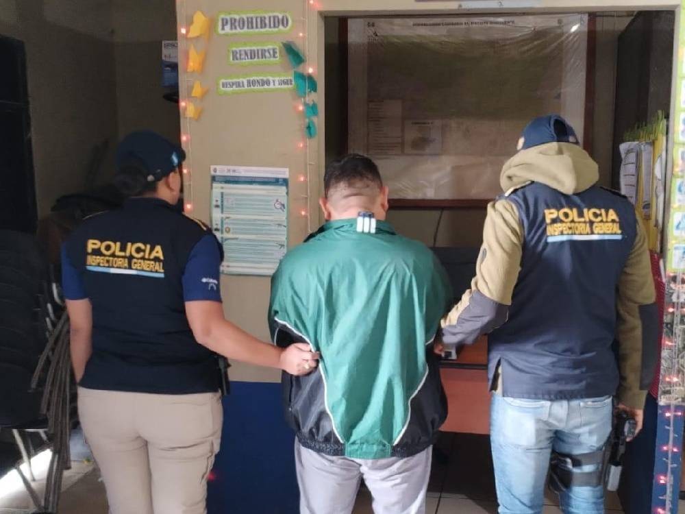 Capturan a miembros de una red que estafaba a aspirantes a ingresar a ...