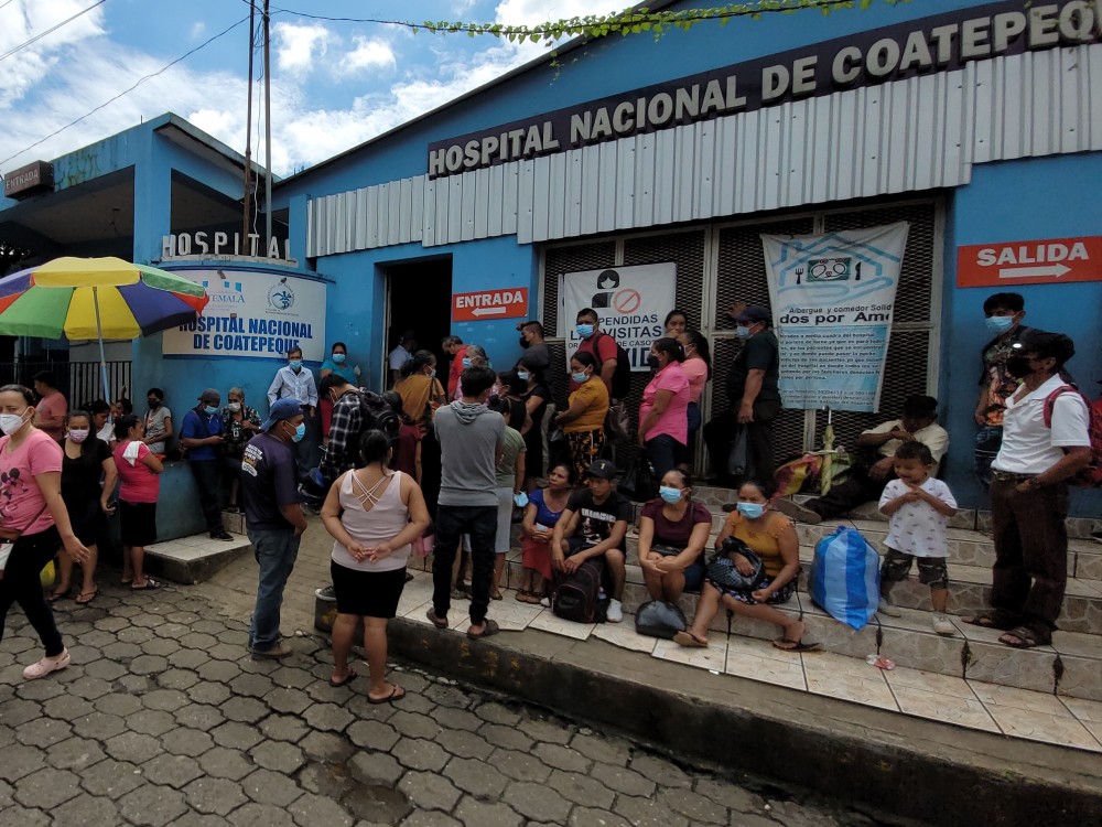 Consulta externa del Hospital de Coatepeque abre de nuevo sus puertas
