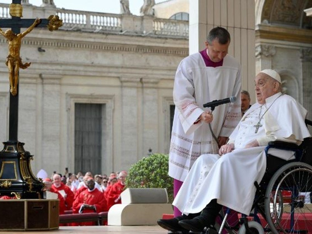El Papa Francisco reaparece en el Domingo de Ramos tras su convalecencia